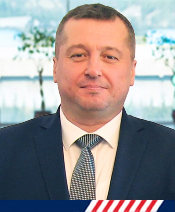 Karçel>Yönetim>Uygar Sezişer